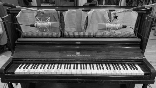 Felt Piano – pianobook